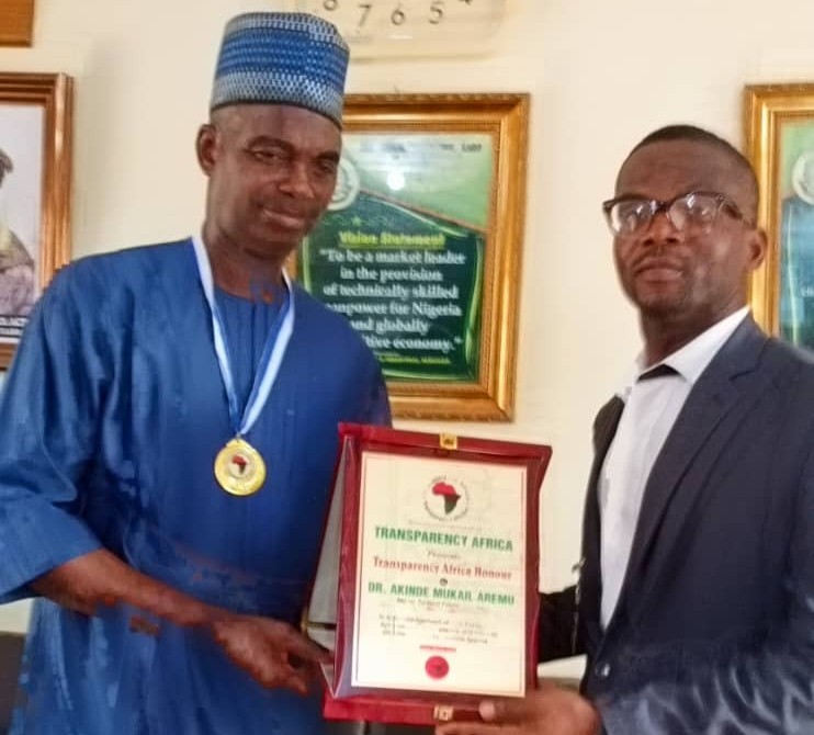Fedpoly Ilaro Rector, Akinde Bags Transparency Africa Honour’s Award ...