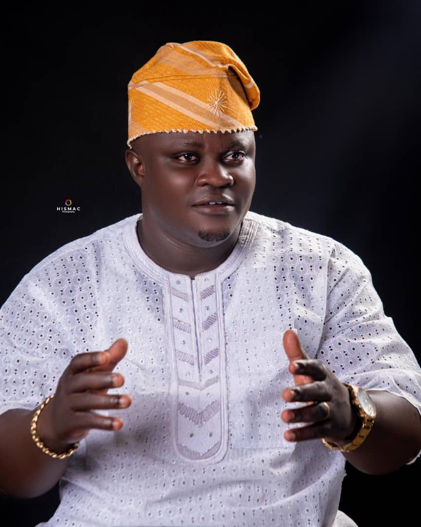 Senator Adeola Condoles Family Of Yewa South Council Leader - THE ENCOUNTER